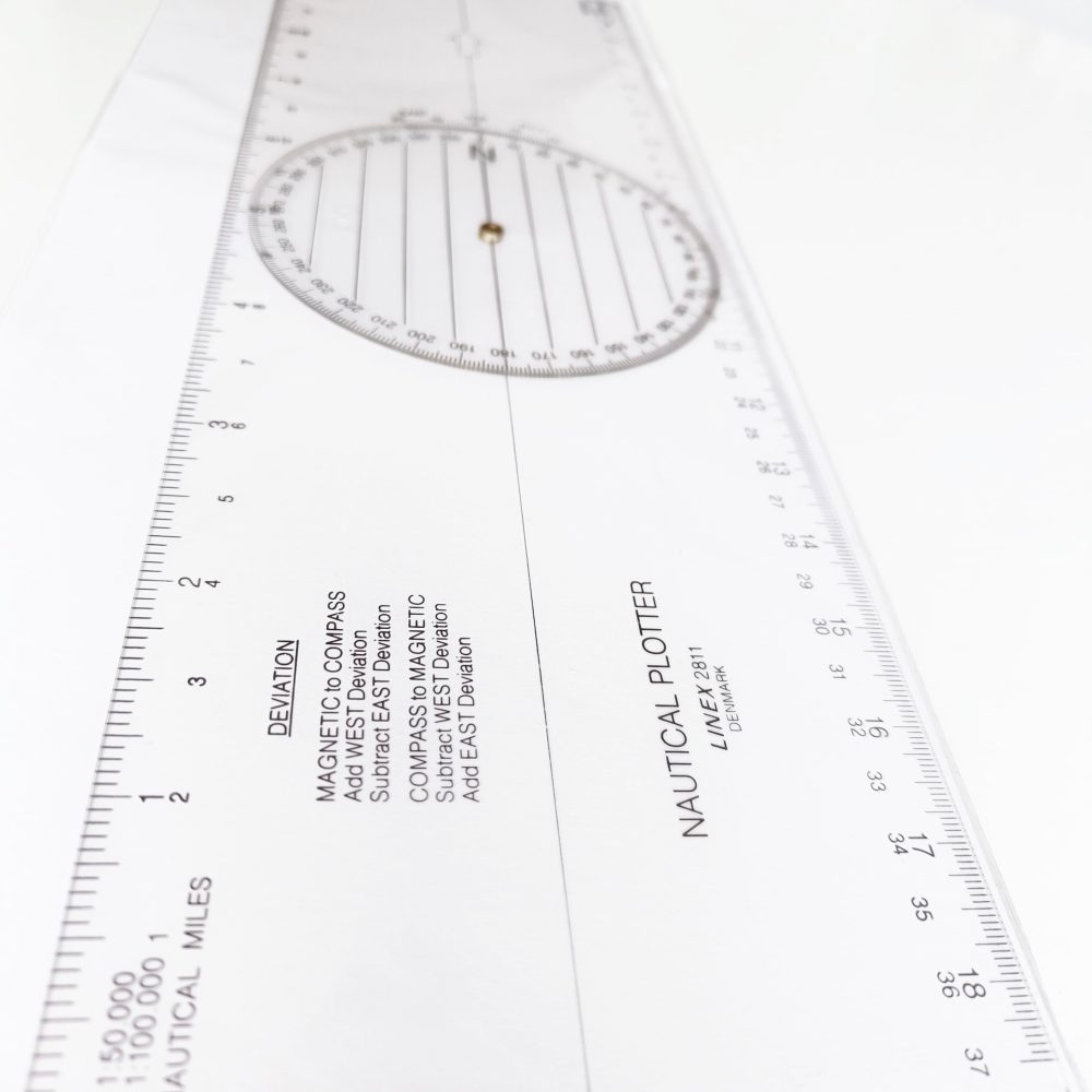 Course plotter / Nautical plotter - Suomen Purjehdus ja Veneily ry